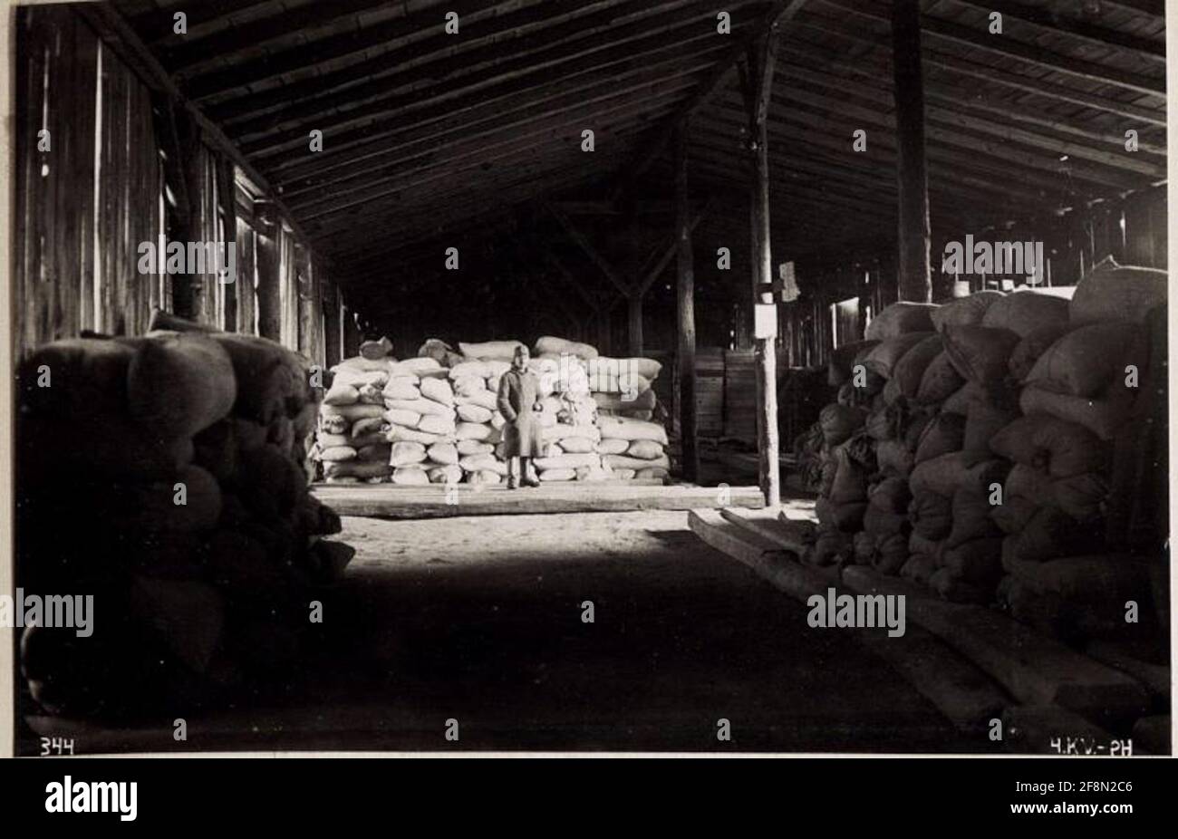 Food storage solutions hi-res stock photography and images - Alamy