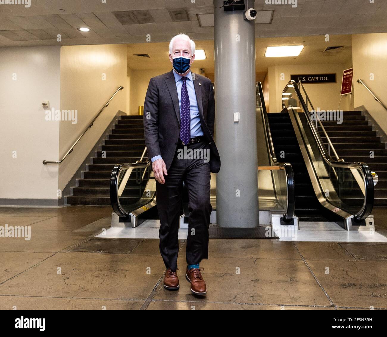 Senate subway hi-res stock photography and images - Alamy