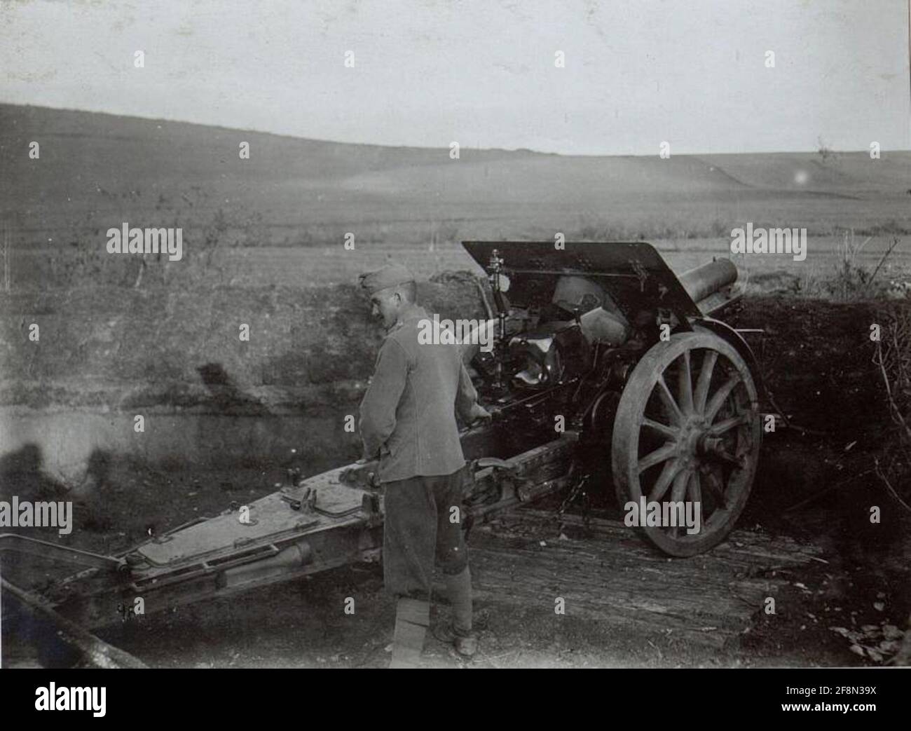 15 cm gun hi-res stock photography and images - Alamy