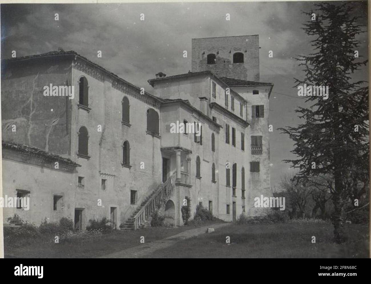 Collalto castle hi-res stock photography and images - Alamy