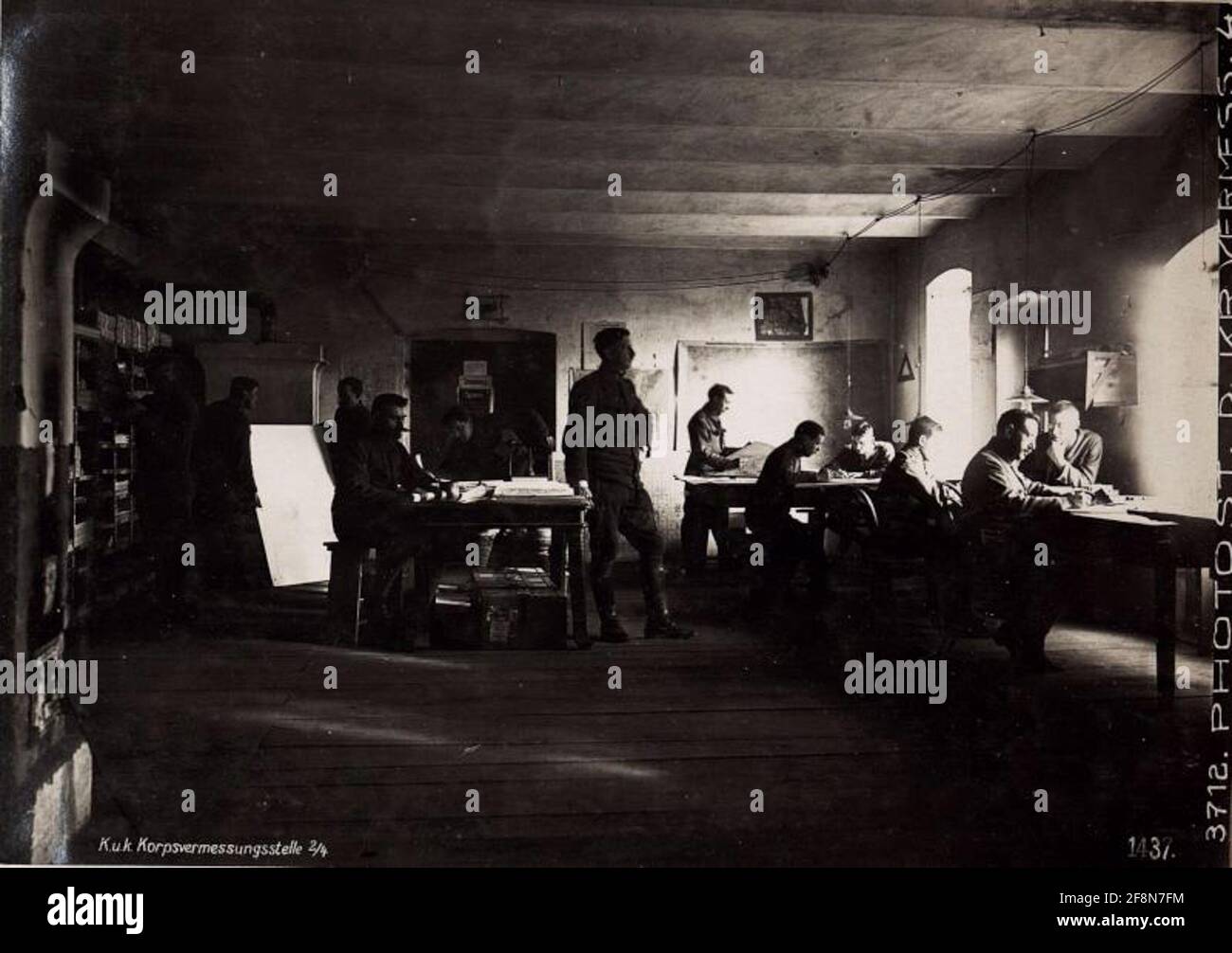 Peryck: Card 2/4. Character hall. (12. March.1918 Stock Photo - Alamy