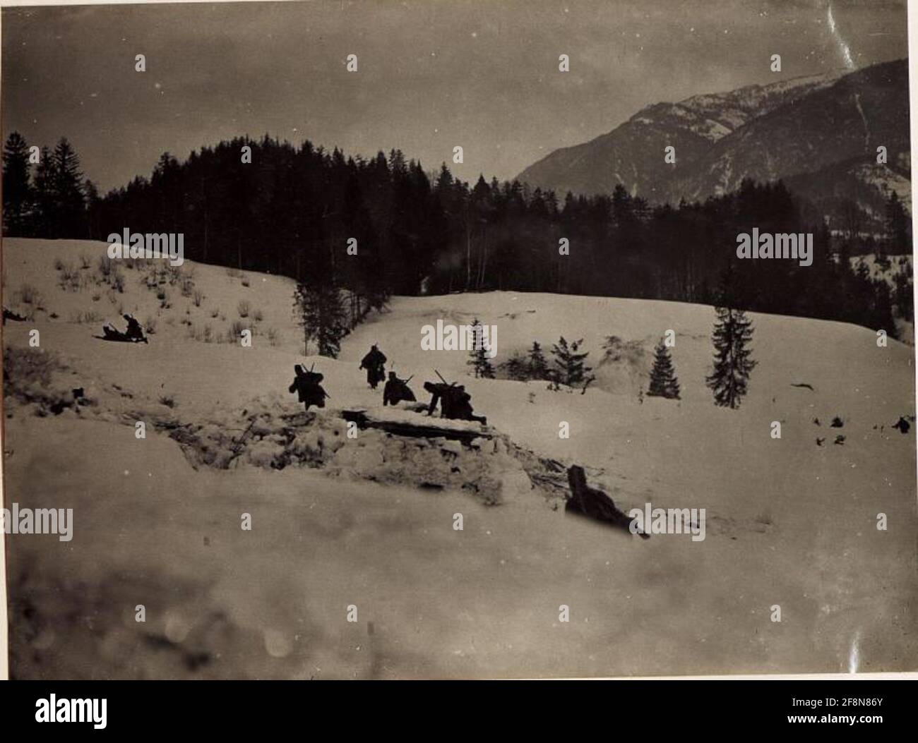 Storage of a machine gun. 22 / 2,1917 Stock Photo - Alamy