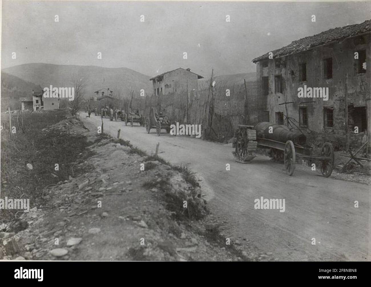 28cm gun with luffette. Open the street at Isonzo, Görz. (End of March ...