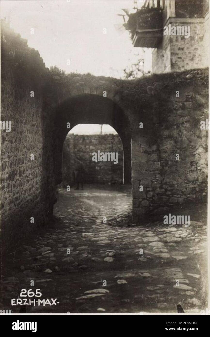 Entrance to the house of Turk. Paschas in Pekinj Stock Photo - Alamy