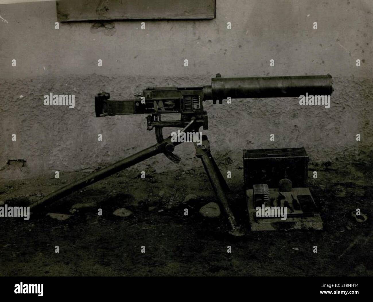 Machine gun box hi-res stock photography and images - Alamy