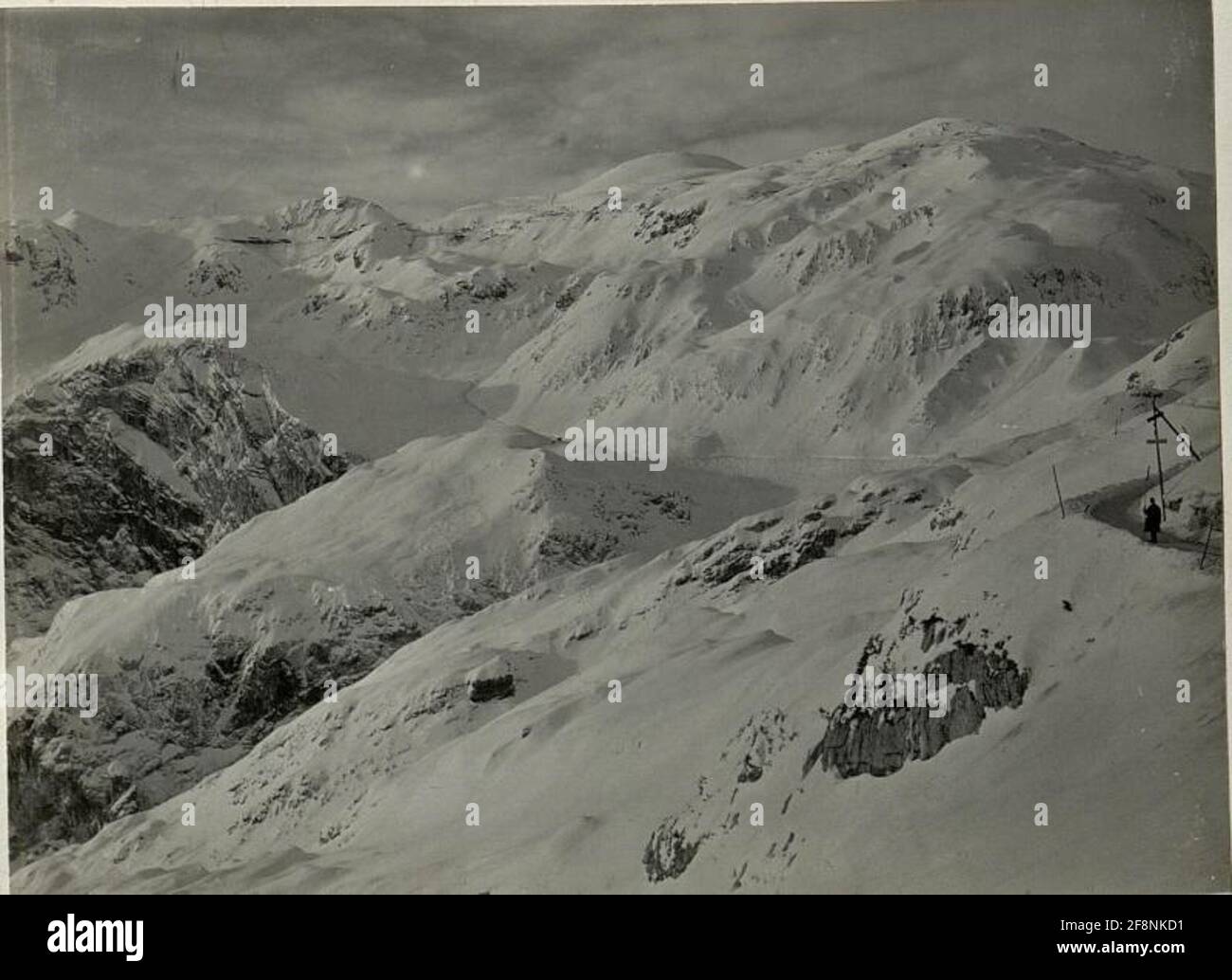 Mazur dance hi-res stock photography and images - Alamy