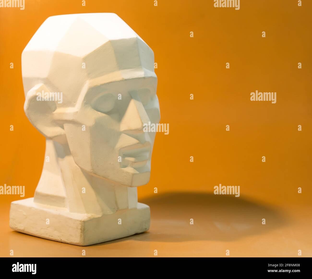 Tutorial primitive plaster head model with selective light and shadows ...