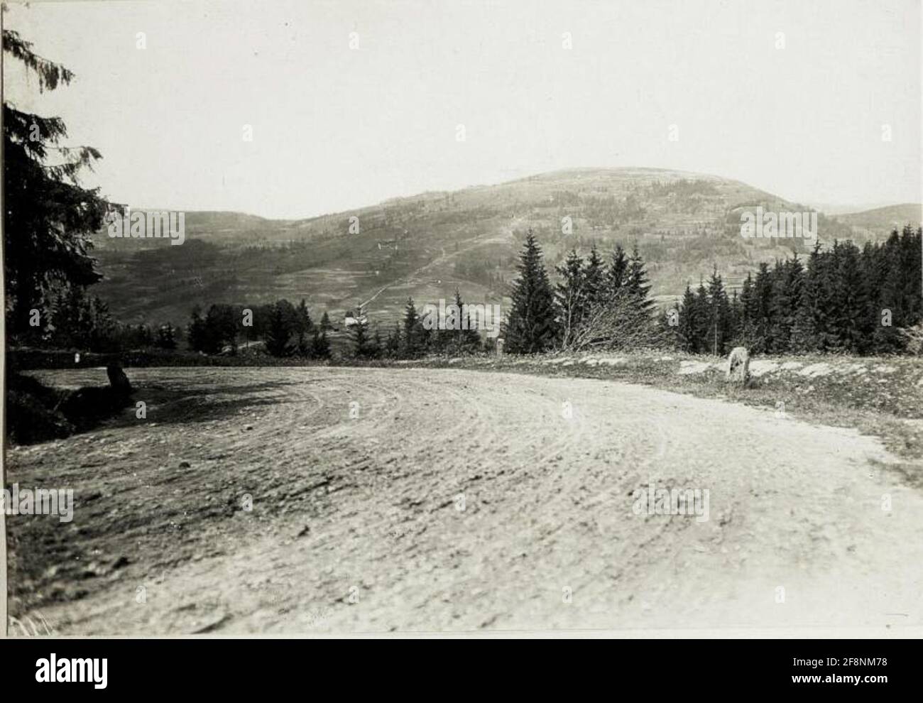 Twinin. South slope, view from street knee Güdl.orawa Stock Photo - Alamy