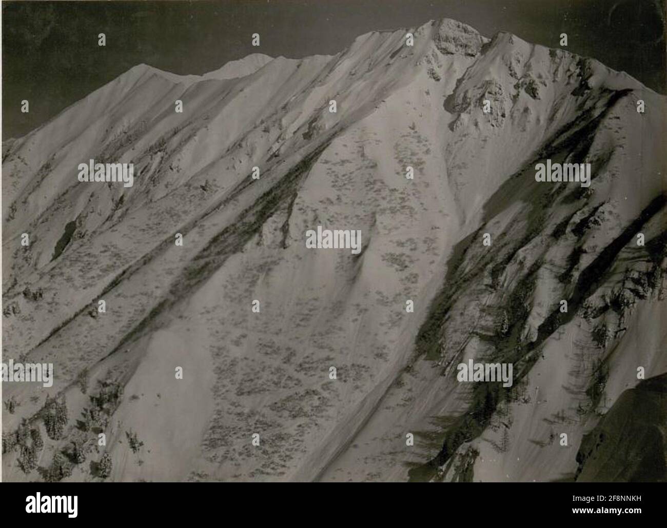 Pangla: monte diressi mit großem nozzolo, Teil 1 Stock Photo - Alamy