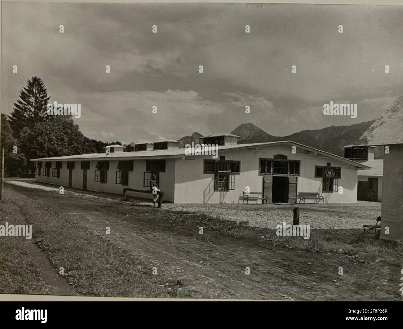 Accommodation barracks of the staff train of the qu.abt.Des 10th A.K ...
