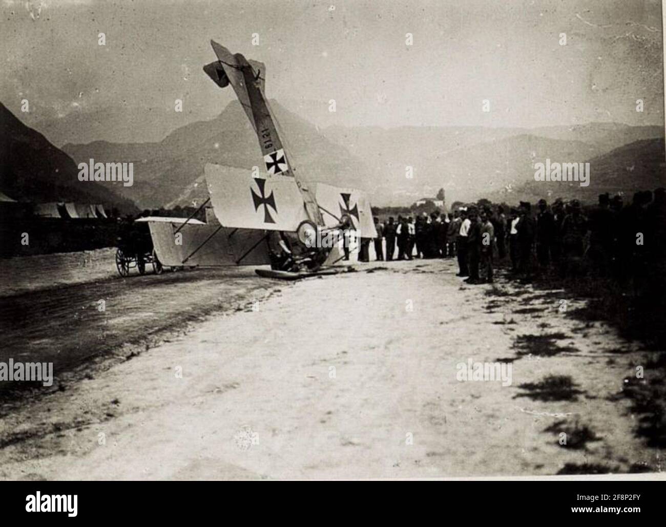 Wreckage accident plane crash aircraft hi-res stock photography and ...