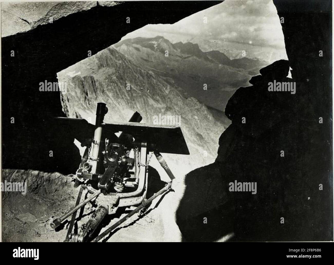 Light infantry gun hi-res stock photography and images - Alamy