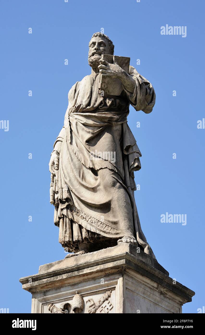 Saint peter statue in rome hi-res stock photography and images - Alamy