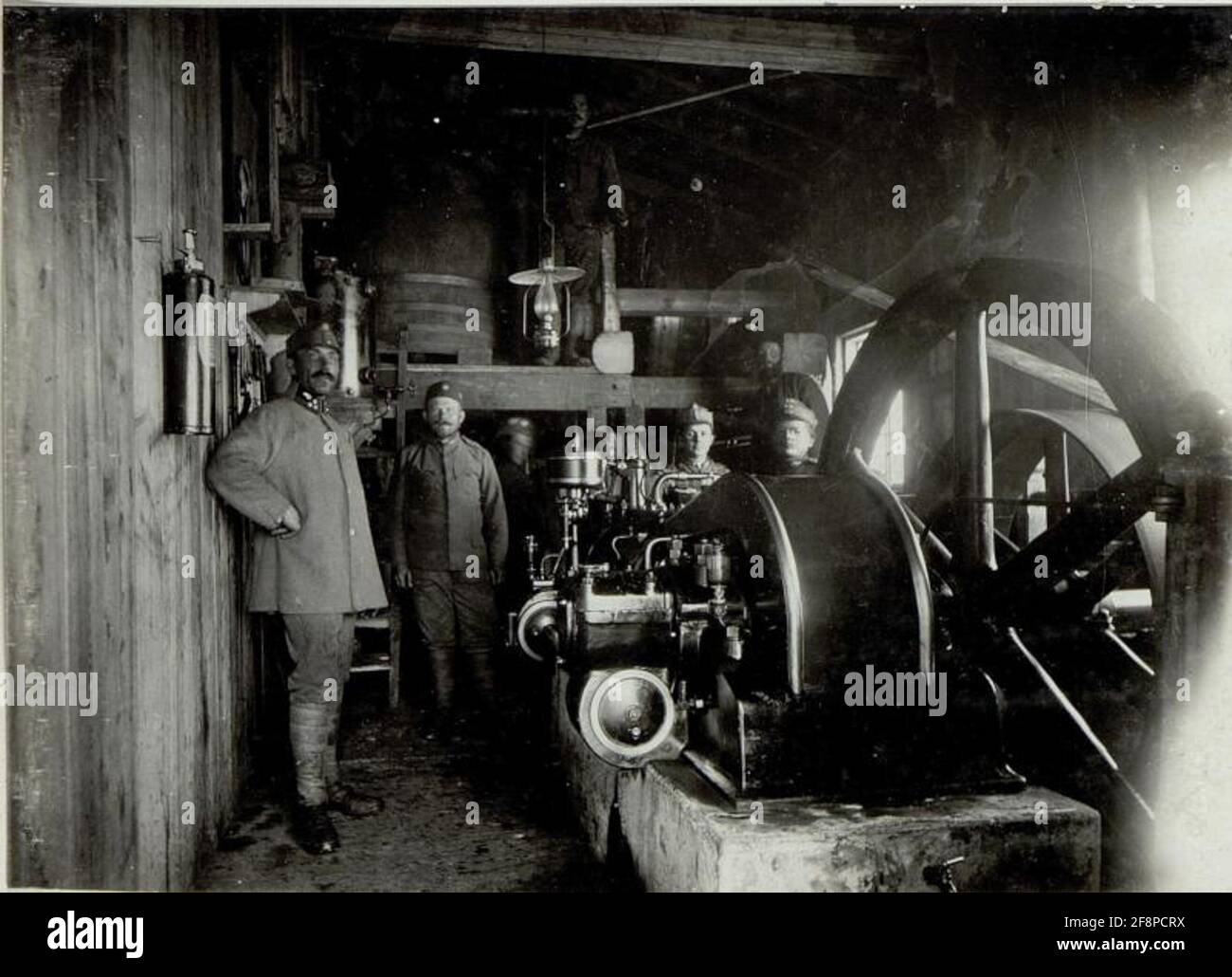 Star machine hi-res stock photography and images - Alamy