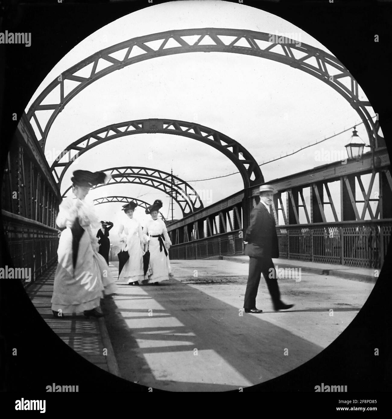 Cantilever bridge latchford hi-res stock photography and images - Alamy