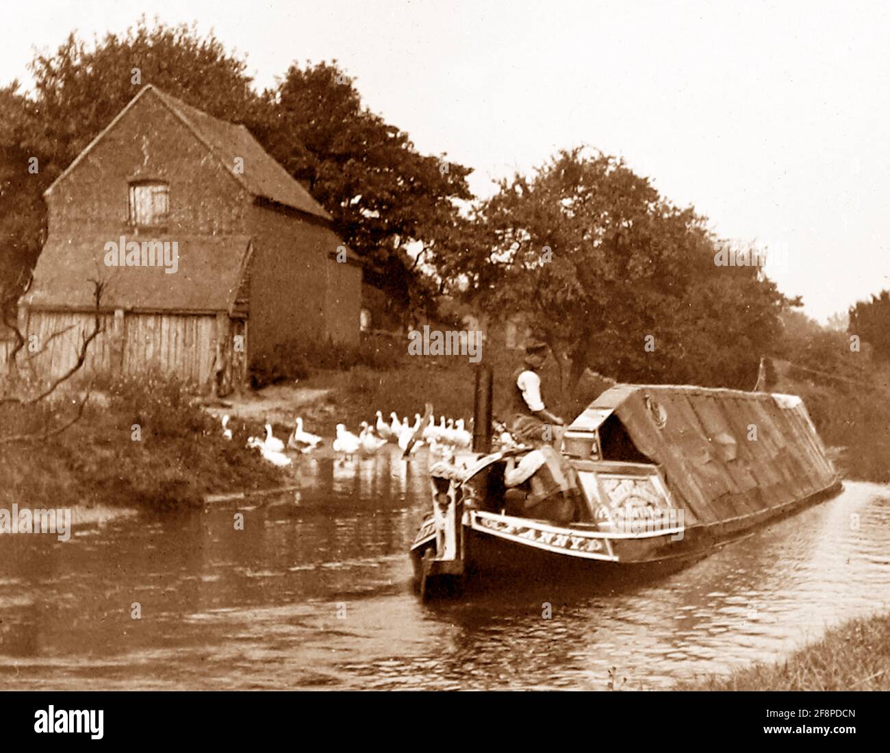 Working narrow boat at Colwich, early 1900s Stock Photo - Alamy