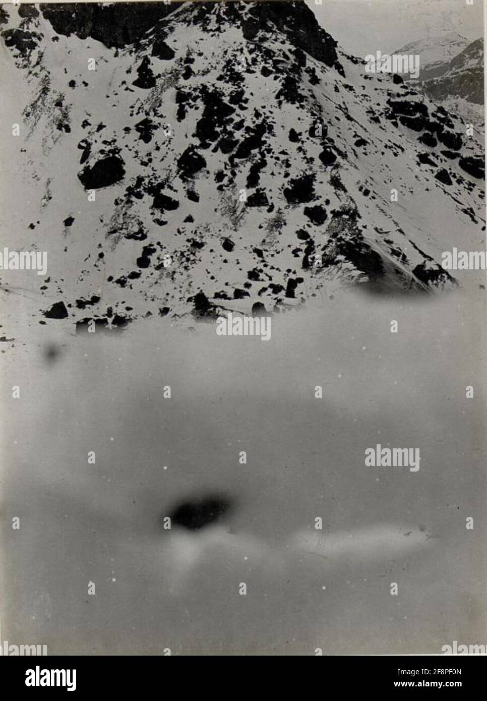 Panorama Italian Fedaja and Padon stand. Position: Unici. (North Panzel ...