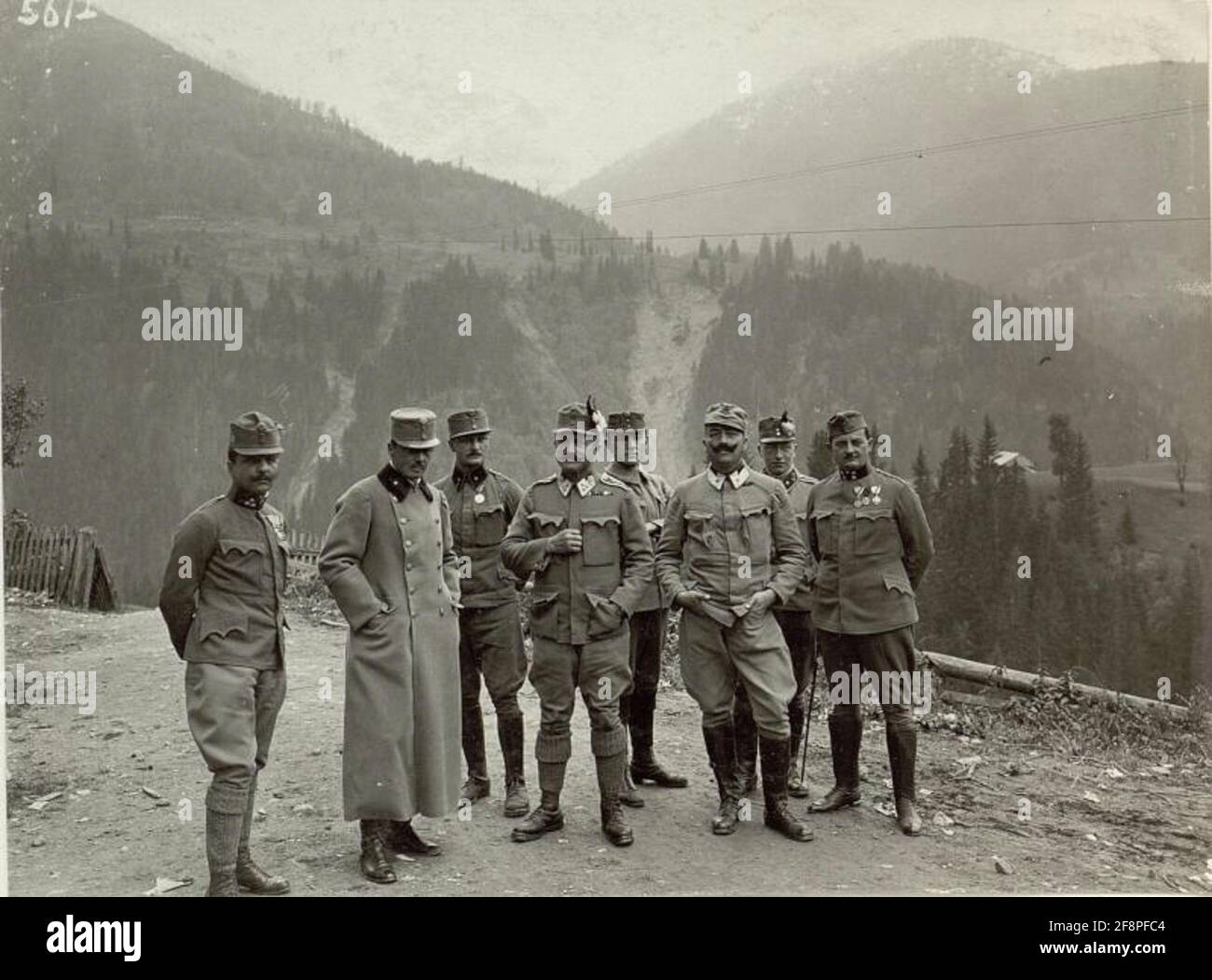 Army officer group hi-res stock photography and images - Alamy