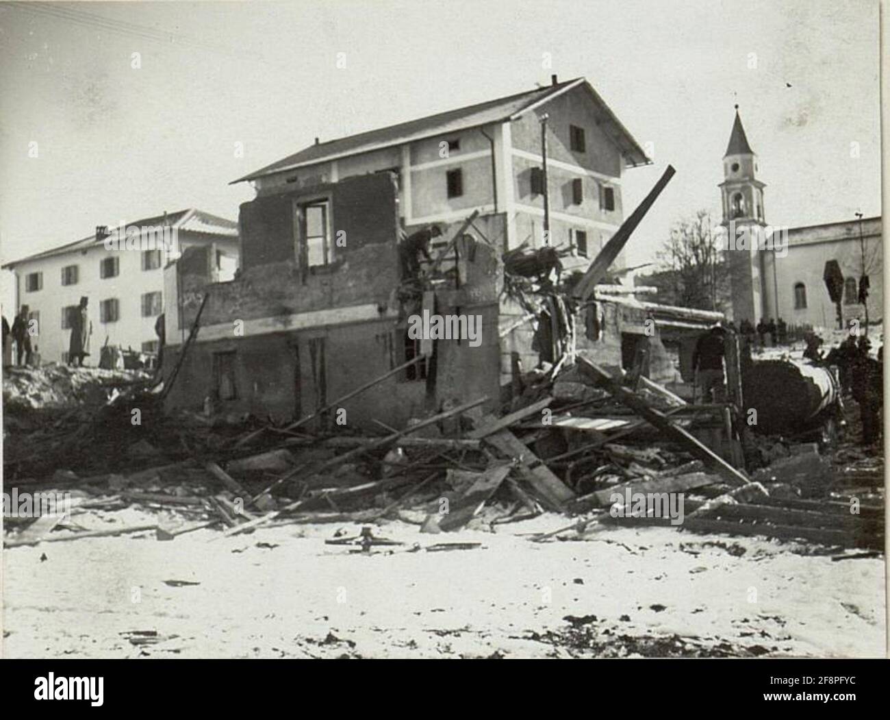 Damage to a residential building Stock Photo - Alamy