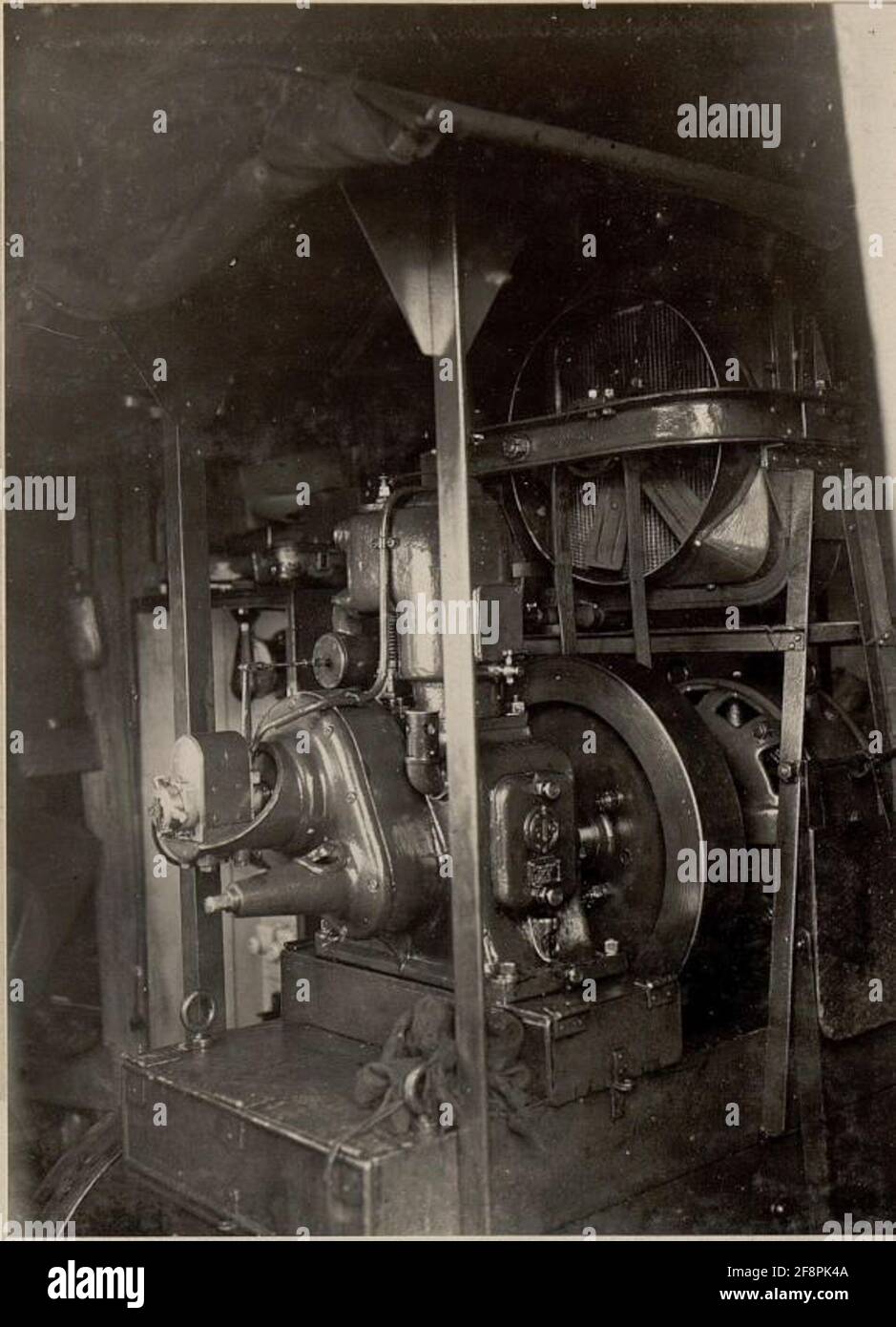 Small Pal, Electric Train 29/5 KA, Kote 1600, taken on May 2, 1916 ...