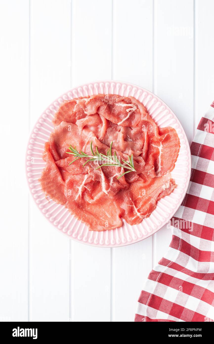 Overhead view sliced beef hi-res stock photography and images - Alamy