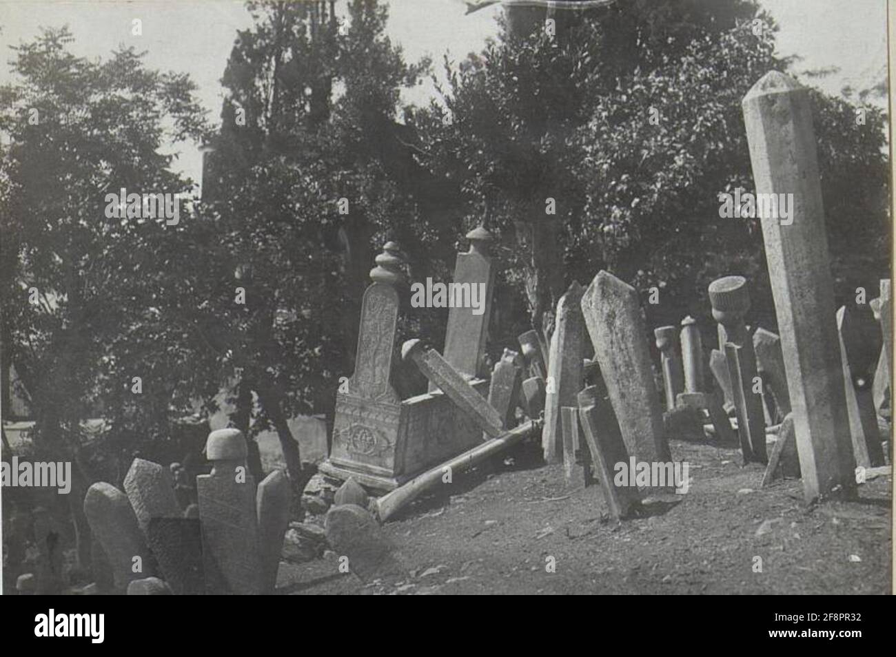 Turkish cemetery Stock Photo - Alamy