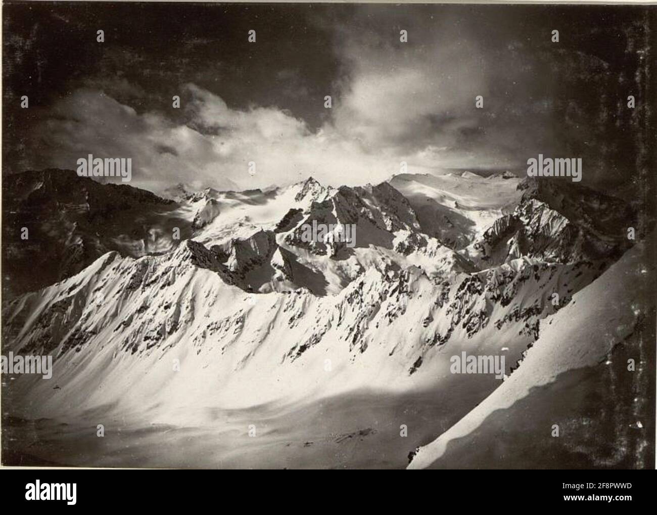 Front Crest, own defensive line at Tonalespitz behind Paradiso section ...