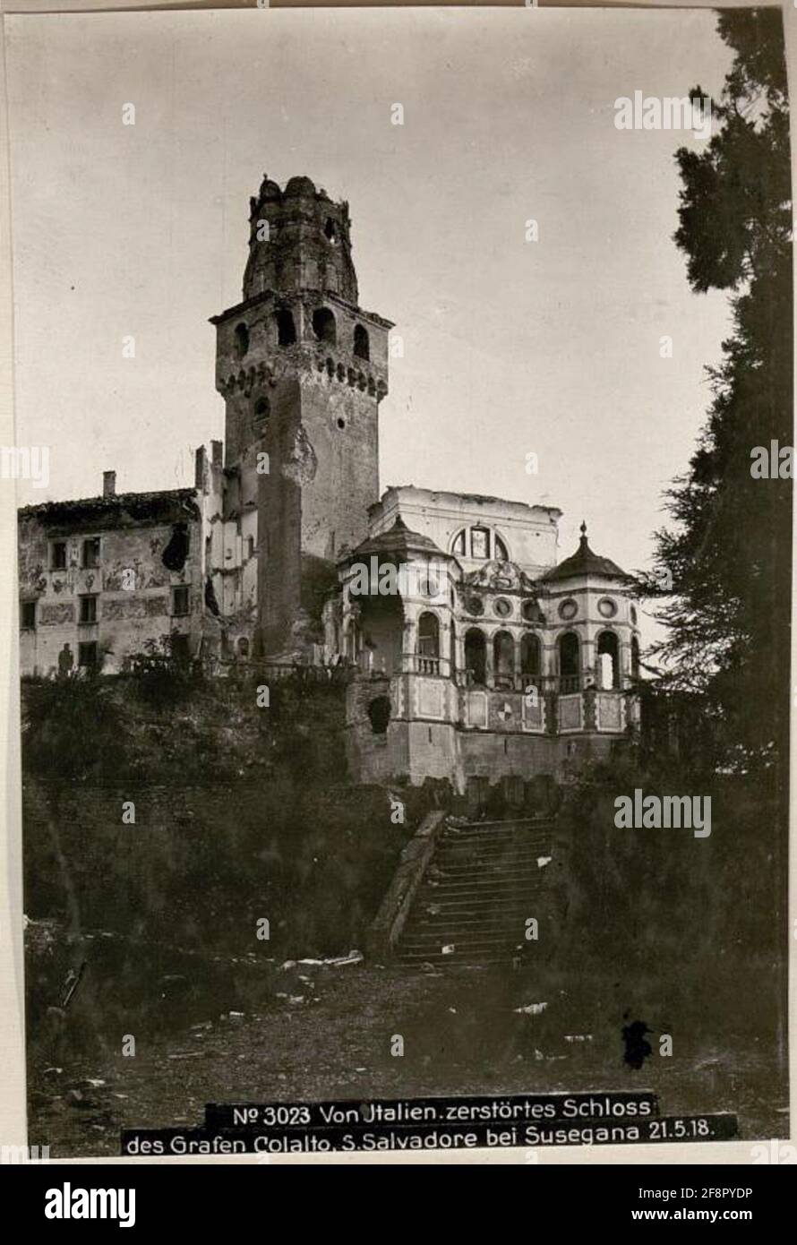 Italy castle susegana hi-res stock photography and images - Alamy