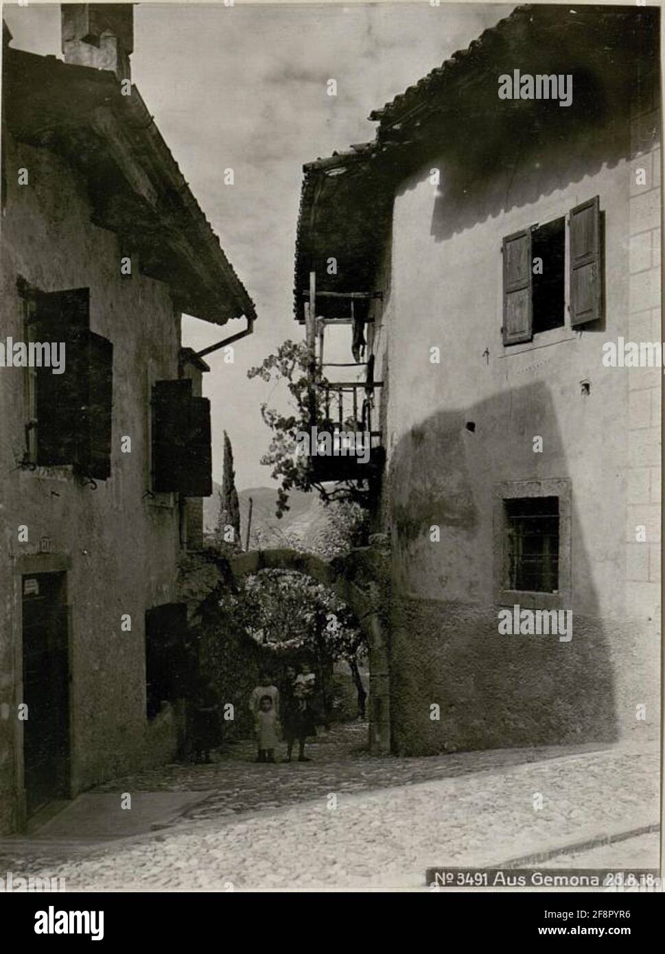 Gemona hi-res stock photography and images - Alamy