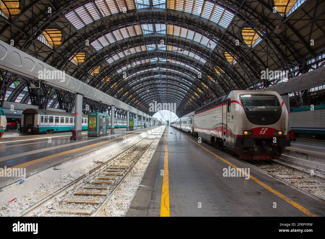 Milan central railway station hi-res stock photography and images - Alamy