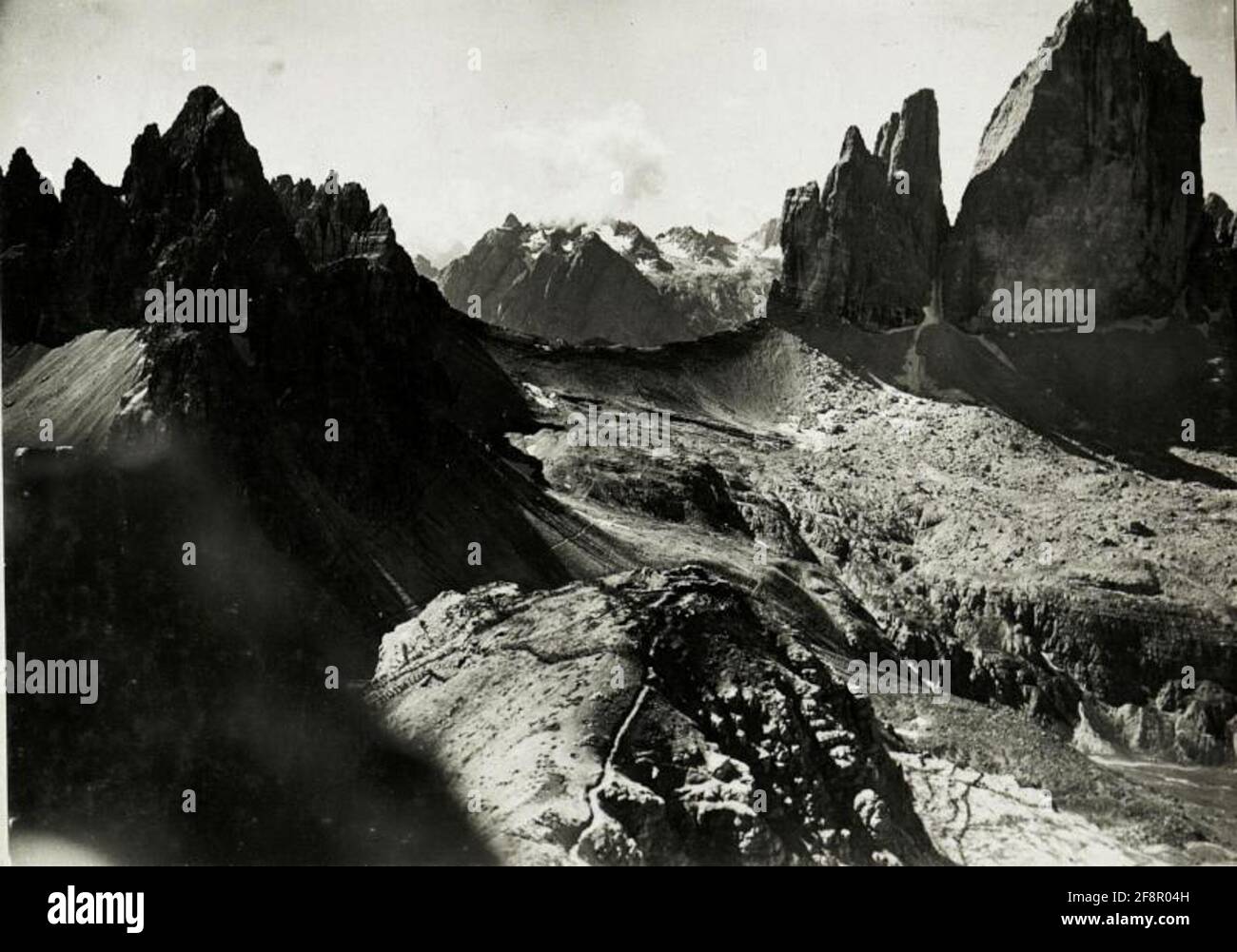 Viewpoint Tobling Node: From Paternkofel to Sixthermein Stock Photo - Alamy
