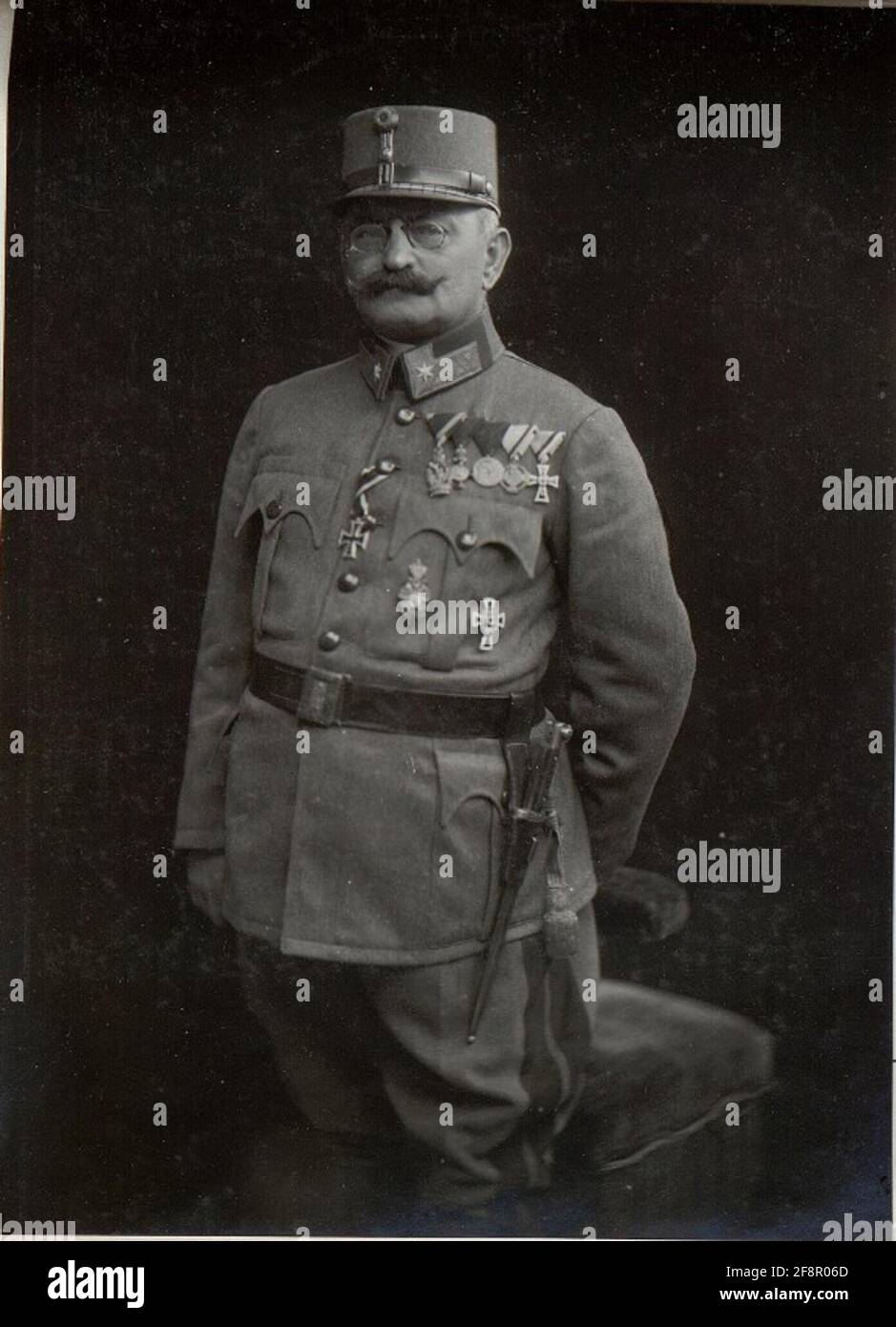 Russian army uniforms hi-res stock photography and images - Alamy