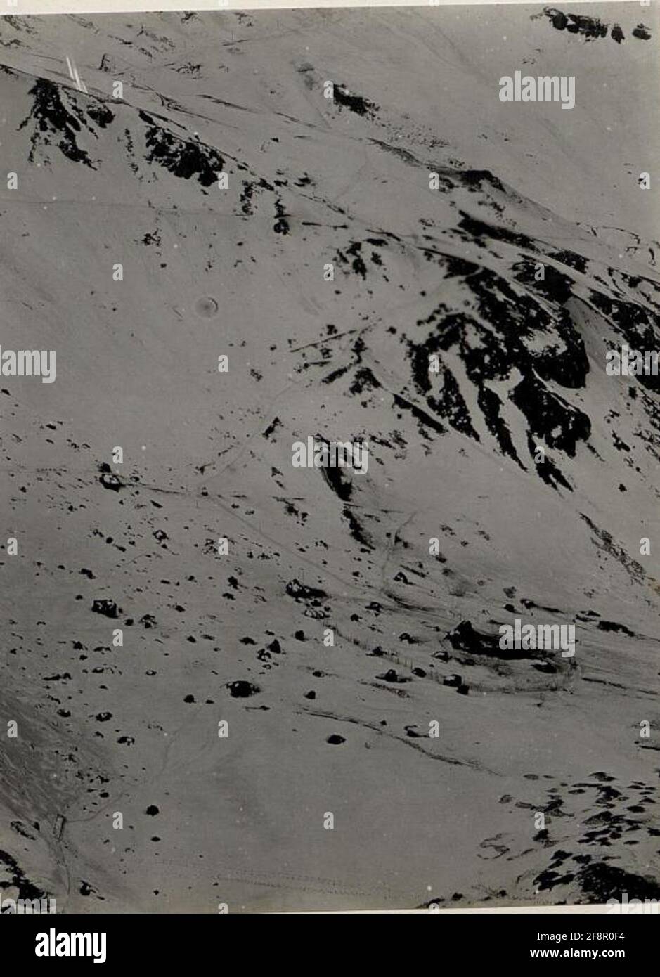 Panorama Italian Fedaja and Padon stand. Position: Unici. (North Panzel ...