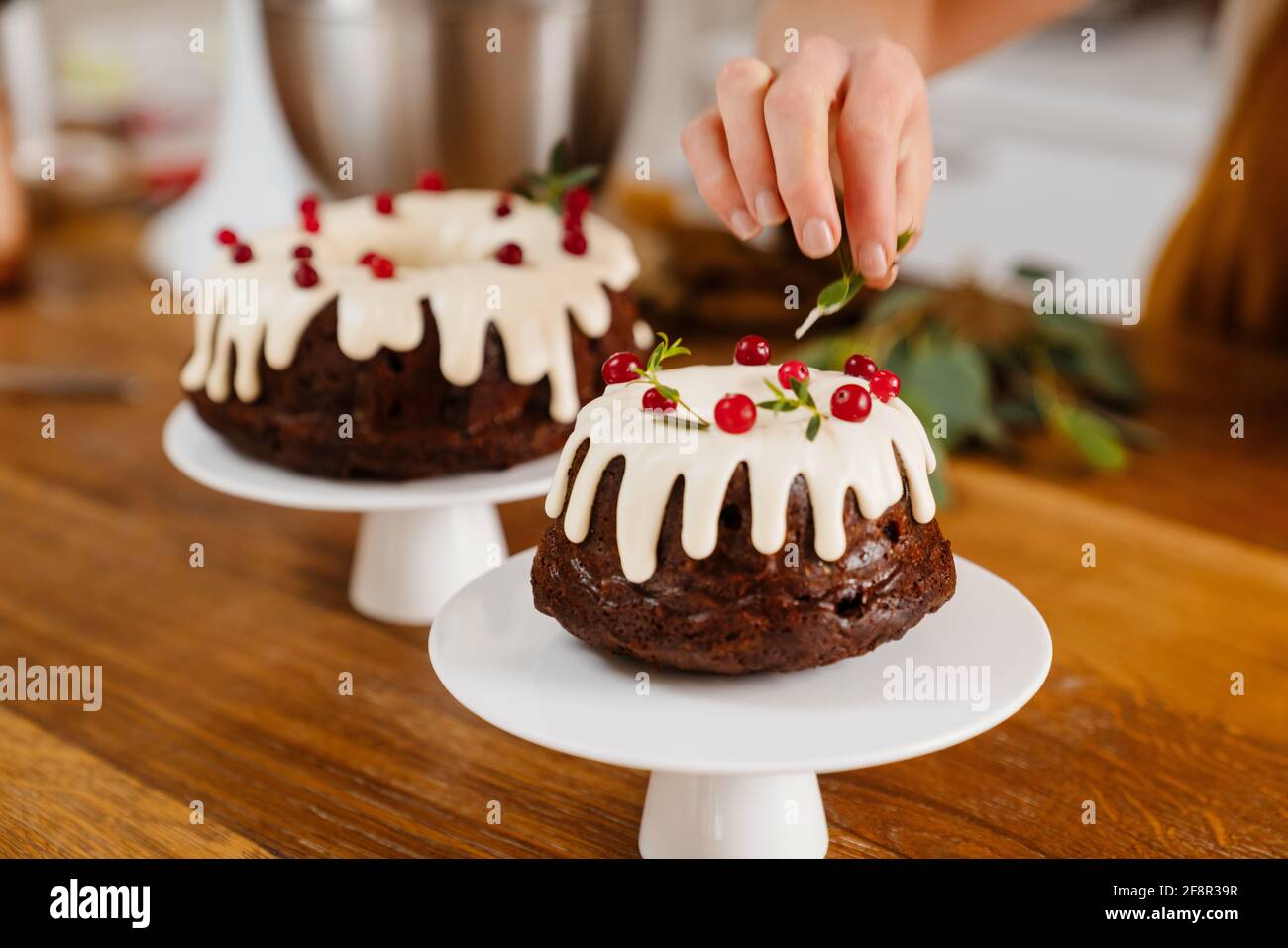 Making chocolate cake hi-res stock photography and images - Alamy