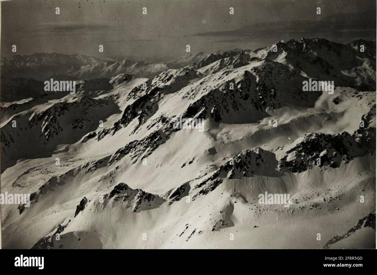 Panorama: Viewpoint Tonal ¤ 2846. View of Cima.di Presena - Passo ...