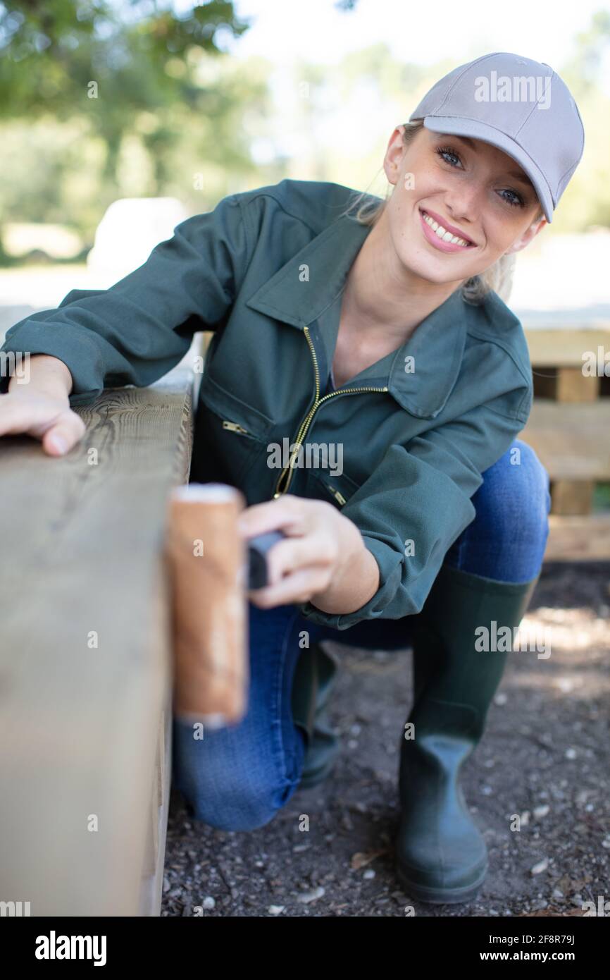 Female varnishing bench hi-res stock photography and images - Alamy