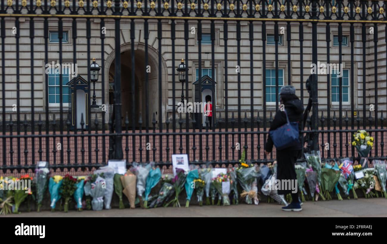 Prince Philip Mourning Buckingham Palace High Resolution Stock ...