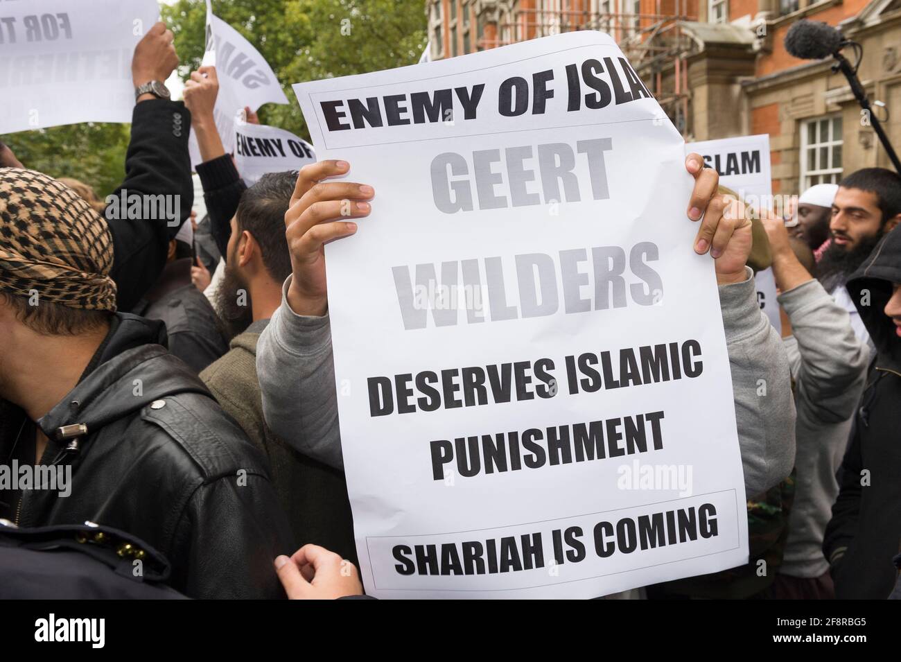 Pro islamification hi-res stock photography and images - Alamy