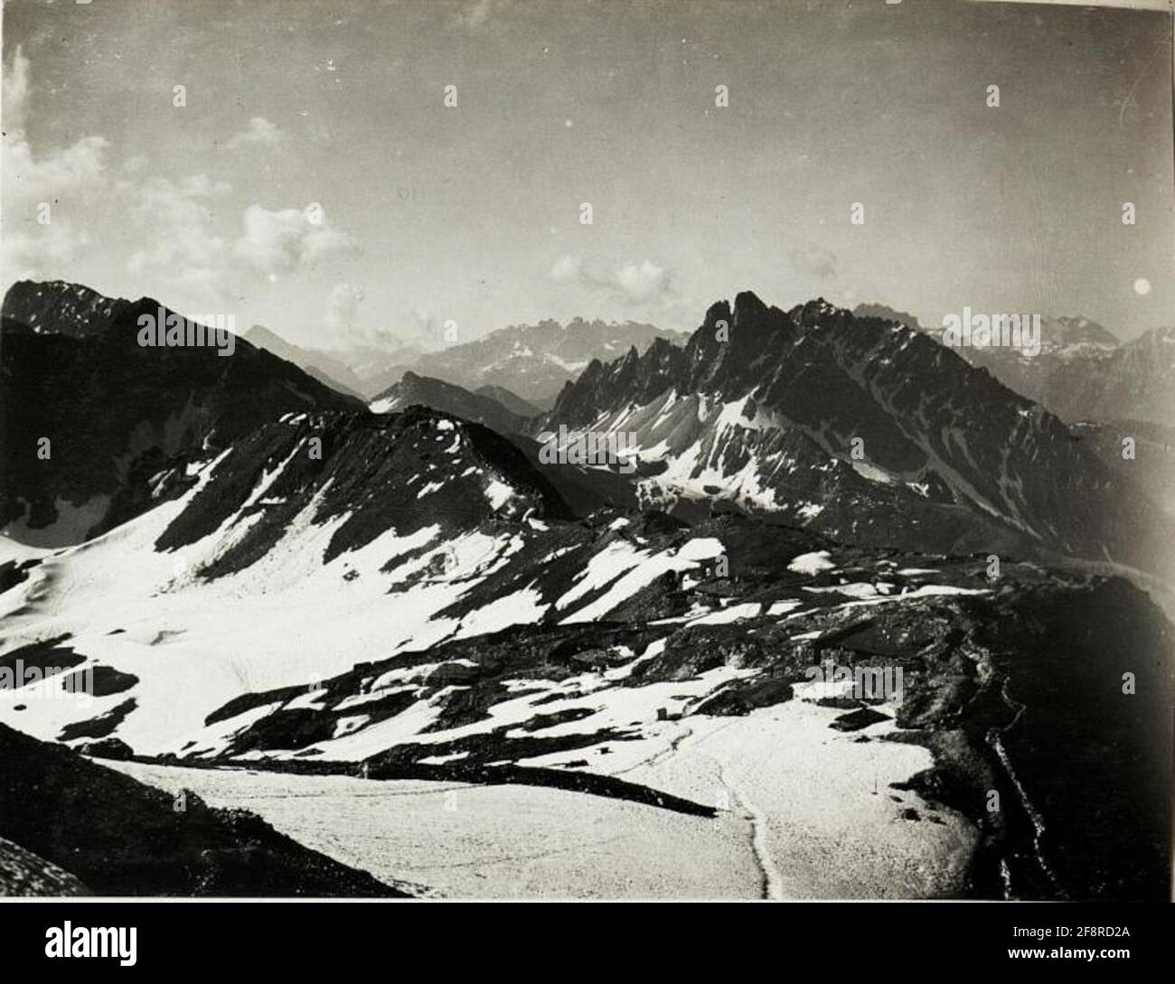 Royal wall hi-res stock photography and images - Alamy