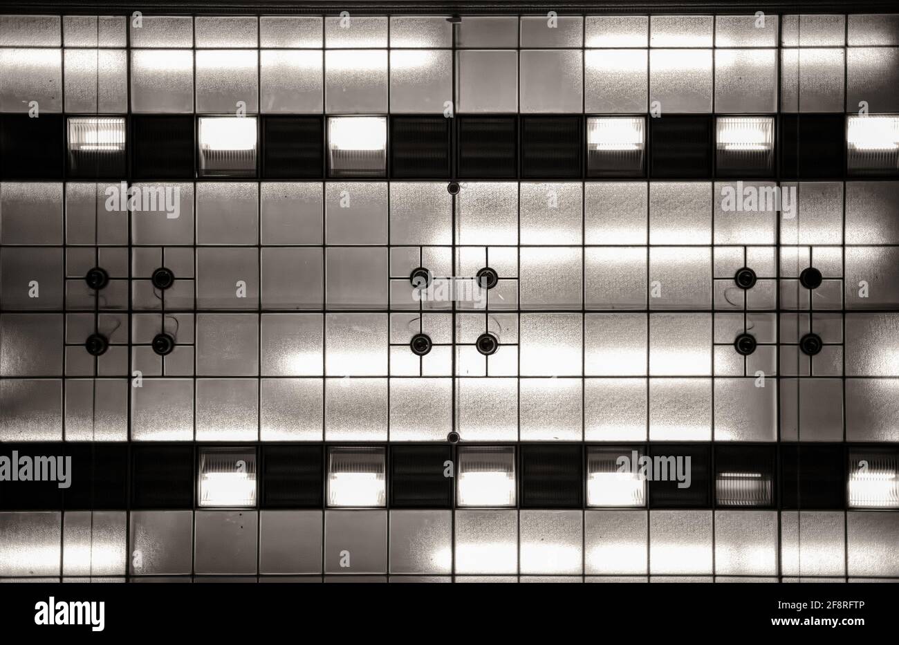 Architectural skylight structure hi-res stock photography and images ...