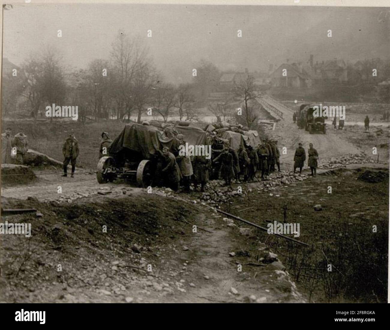 Mortar war weapon hi-res stock photography and images - Alamy