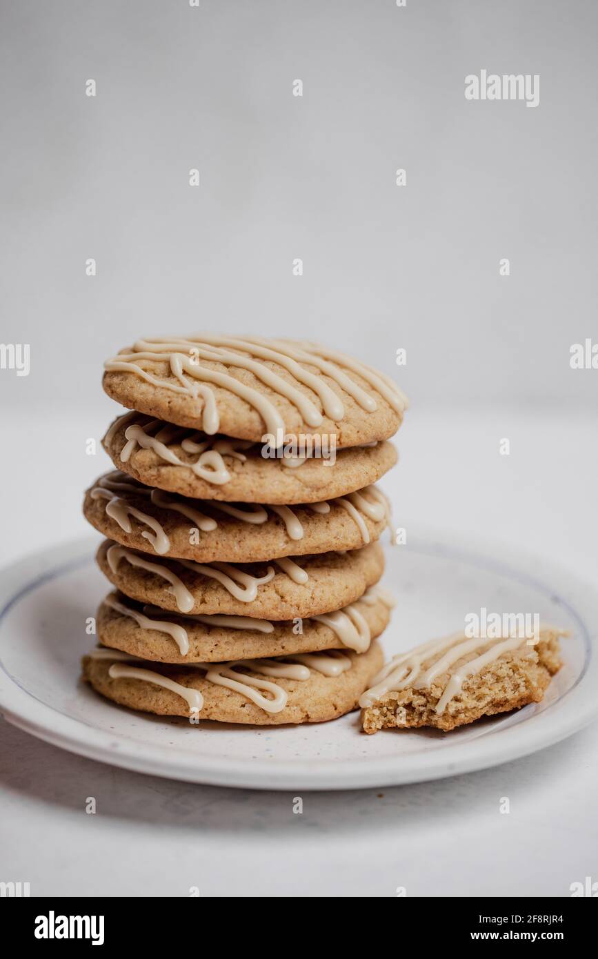 Chai cookies icing hi-res stock photography and images - Alamy