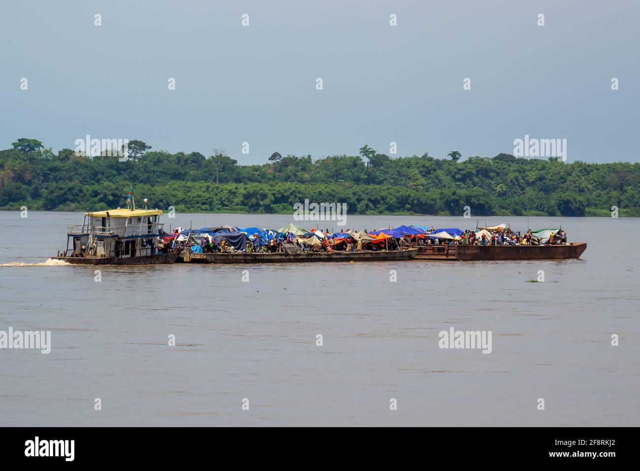 Barge in the drc hi-res stock photography and images - Alamy