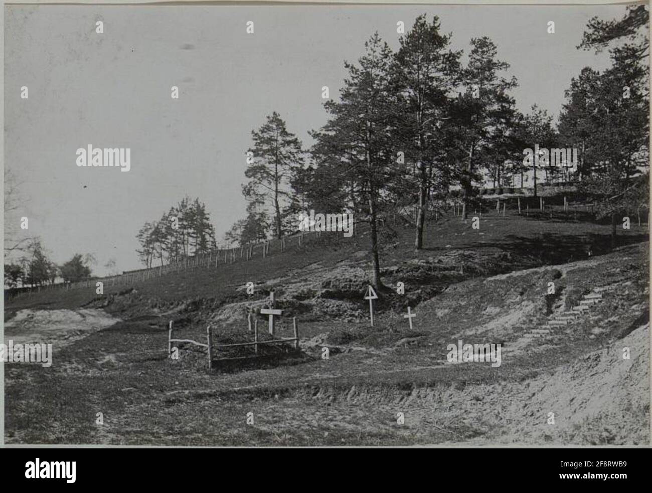 Soldier positions hi-res stock photography and images - Alamy