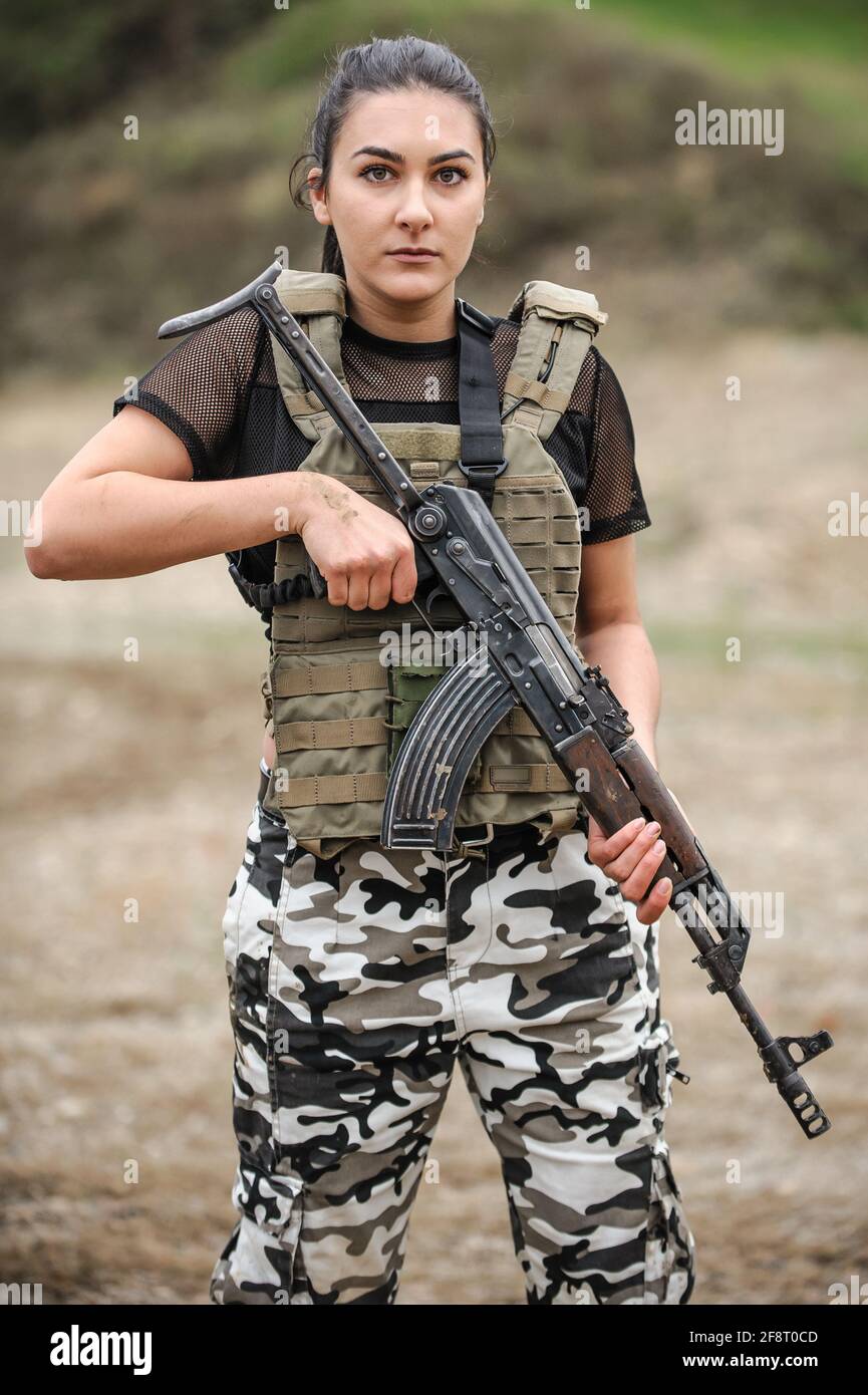 Female commando hi-res stock photography and images - Alamy