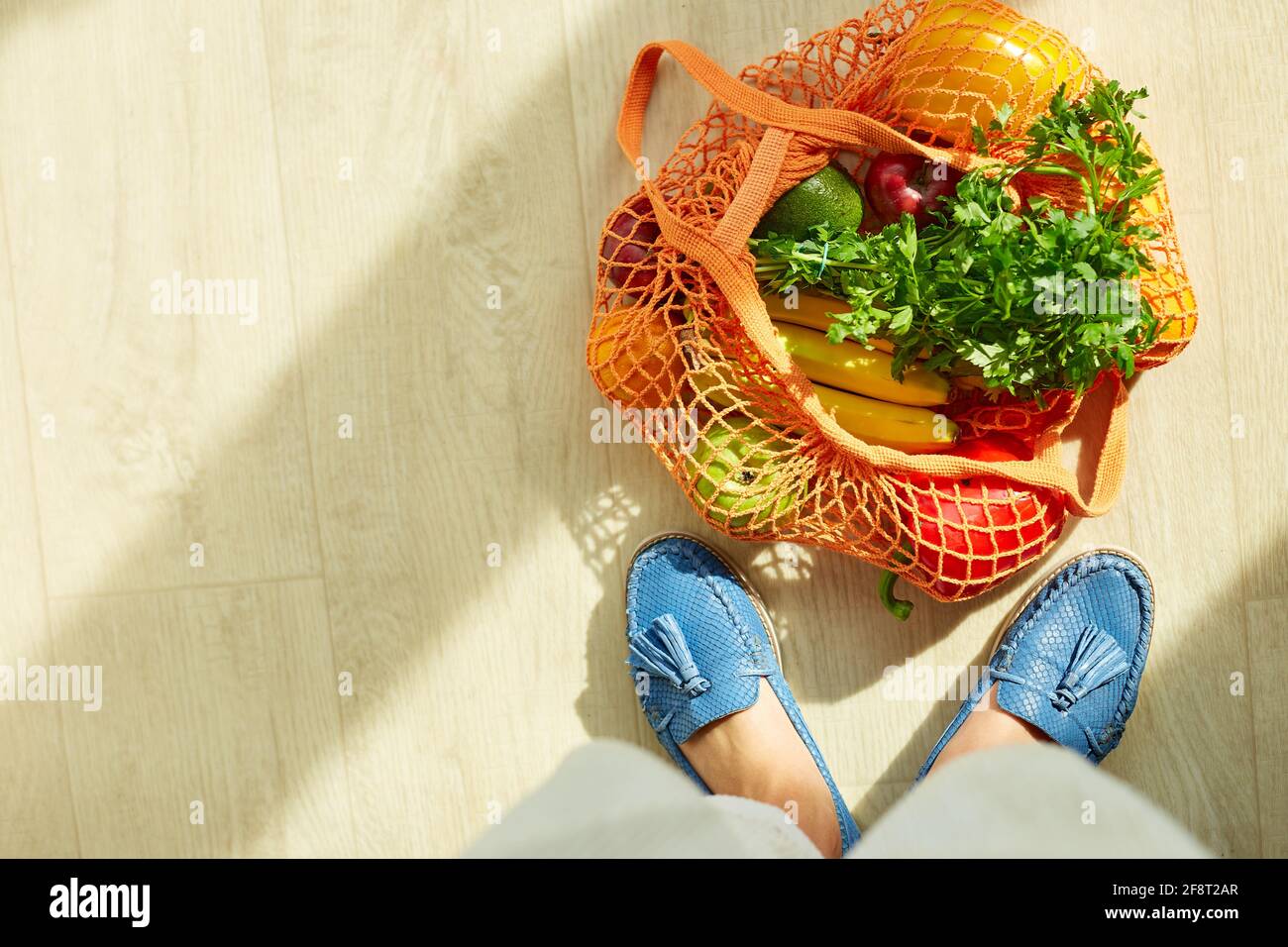 Shopping string grocery reusable mesh bag full of fresh fruits and ...
