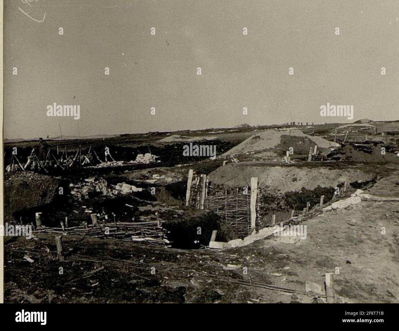 Military trench construction hi-res stock photography and images - Alamy