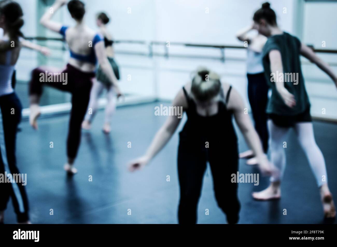 Dancers in rehearsal Stock Photo - Alamy