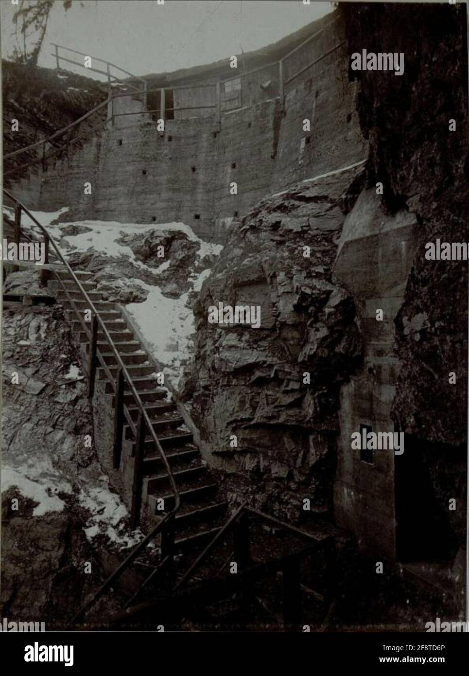 Trench cavern hi-res stock photography and images - Alamy