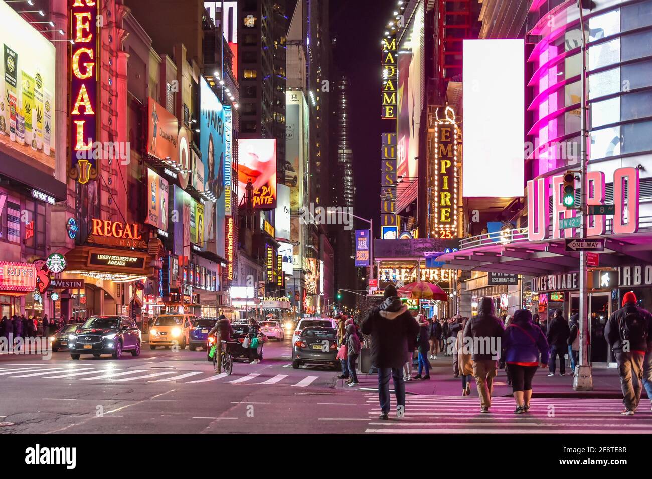 Times square night hi-res stock photography and images - Alamy